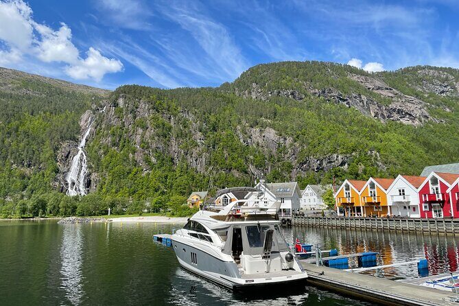 Private Fjord and waterfalls cruise to Modal- Mostraumen - Key Points