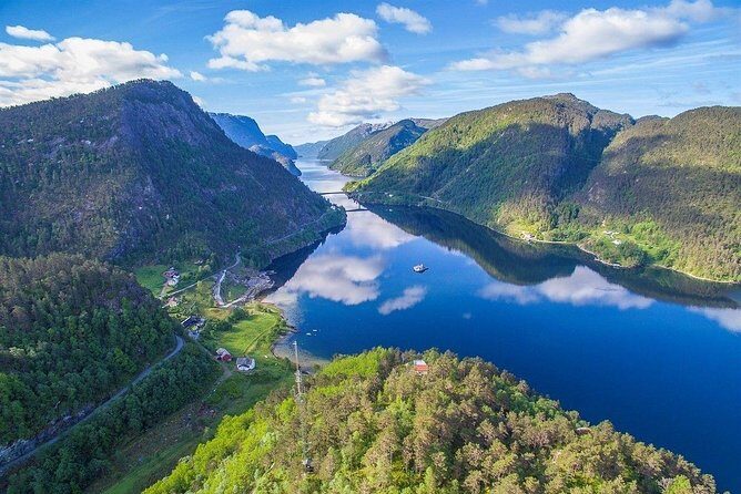 Private Fjordcruise by Luxury Pontoon Boat - Bergen Fjords - The Itinerary Breakdown