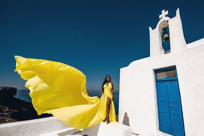 Private Flying Dress Photoshoot in Santorini - Key Points