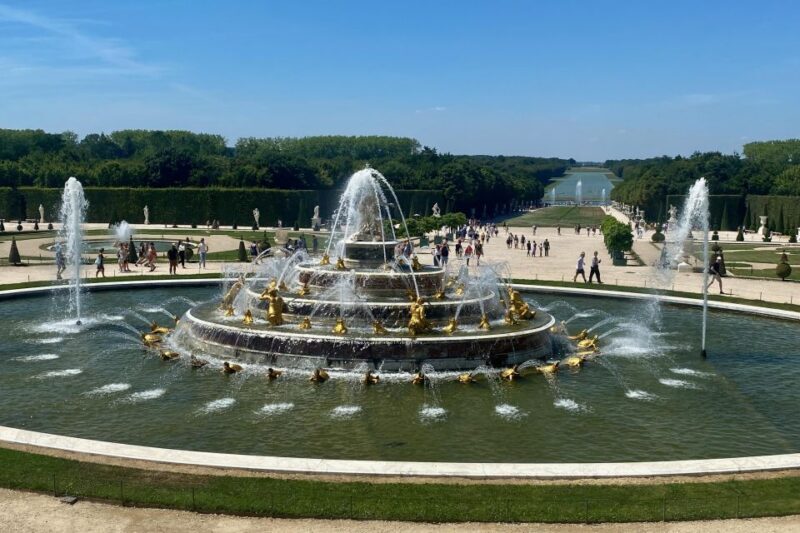 Private Fontainebleau, Versailles, Trianon from Paris - Who Will Love This Tour?