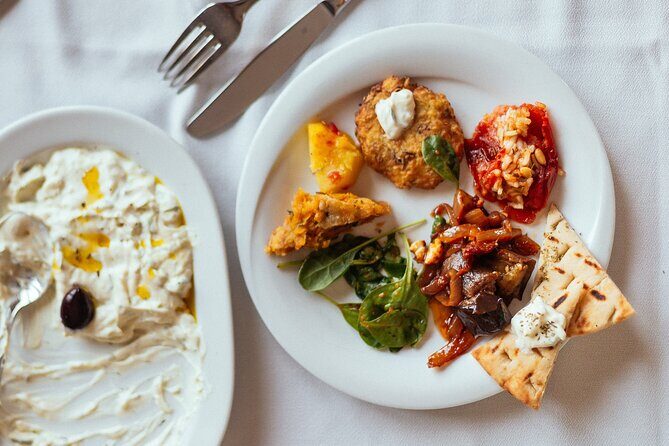 Private Food Tour of Athens: 6 or 10 Tastings - Atmosphere and Tour Dynamics