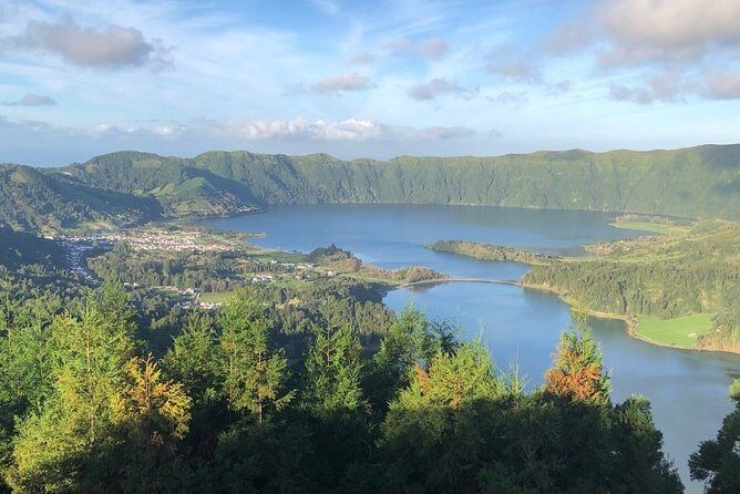 Private Full-Day 4x4 Tour to Lagoa do Fogo & Lagoa das Sete Cidades - A Closer Look at the Itinerary and What You Can Expect