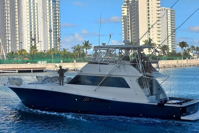 Private Full Day Tour by Yatch in Cancún - Practical Details and Tips
