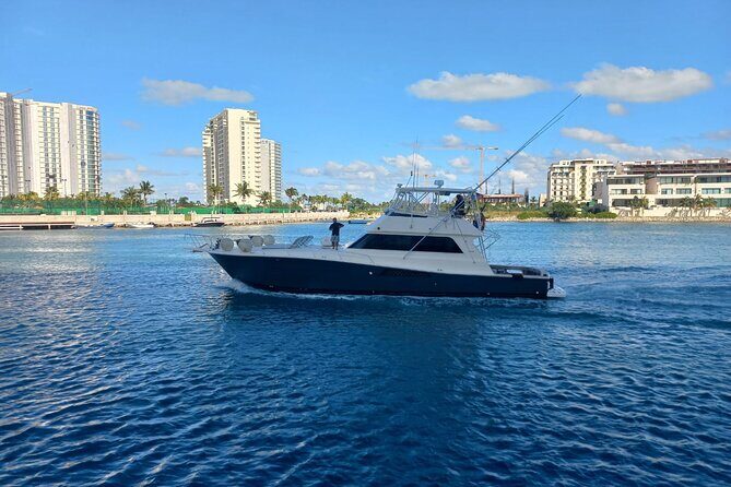 Private Full Day Tour by Yatch in Cancún - Who Is This Tour Best For?