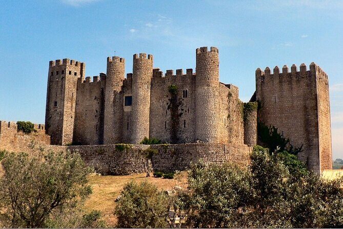 Private Full Day Tour of Óbidos, Nazaré and Batalha - The Sum Up