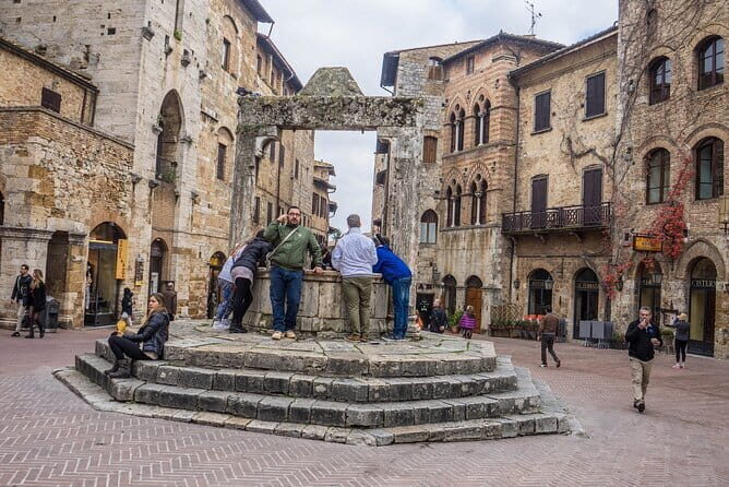 PRIVATE Full-Day Tour of San Gimignano and Volterra - Who Will Love This Tour?