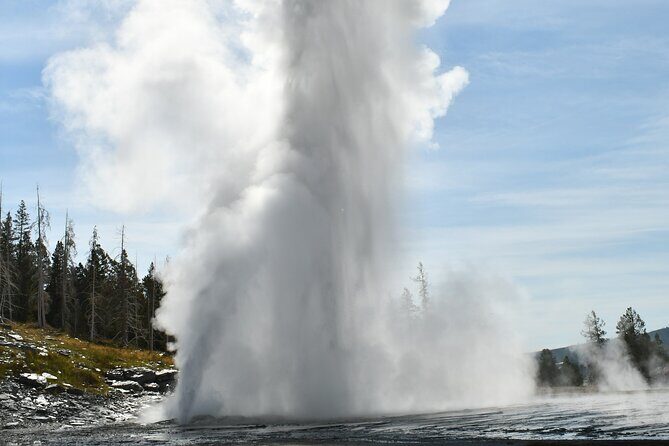 Private Full Day Tour of Yellowstone's Natural Wonders - The Practicalities: What’s Included and What’s Not?