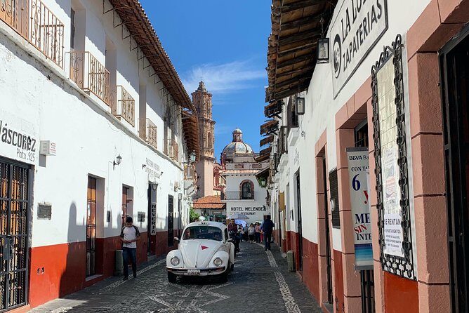 Private Full-Day Tour to Taxco and Cacahuamilpa Grottoes - Key Points