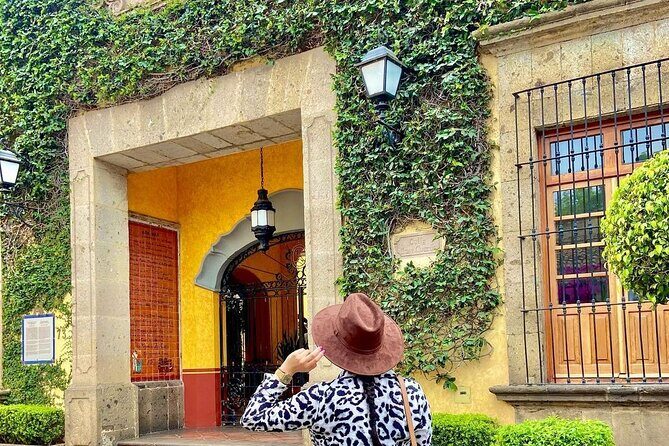 Private Full-Day Tour to Tequila Visiting Tequilera José Cuervo - Who Is This Tour Best For?