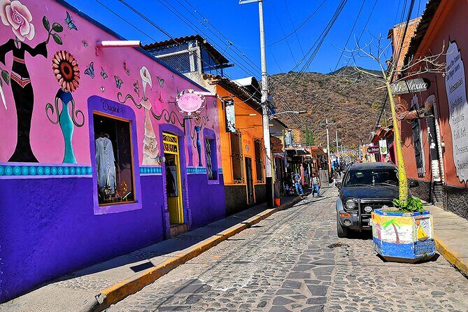 Private Full-Day Trip to Chapala and Ajijic from Guadalajara - Ajijic: The Magic Town