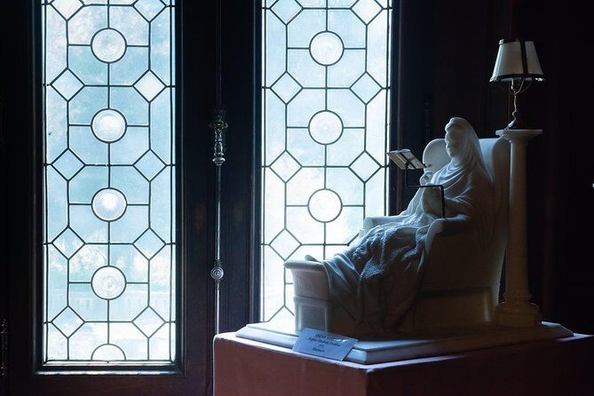 Private Full Day Trip to Peles & Bran (Draculas) Castles &Brasov - The Sum Up