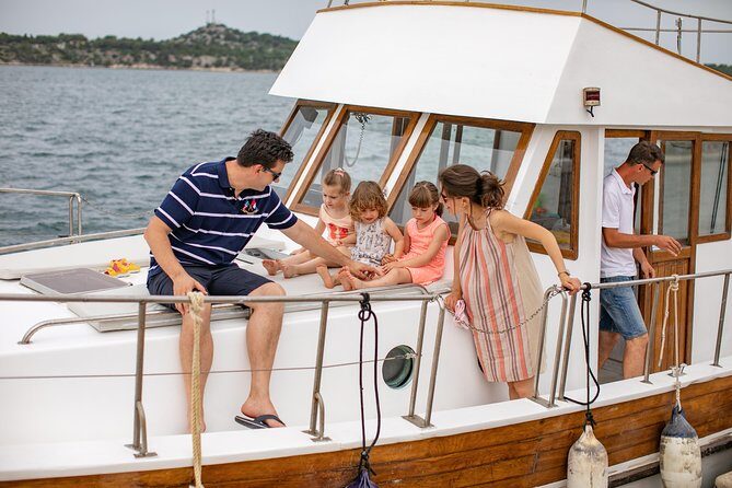 Private Gastro gourmet tour by Dot@ boat - The Sum Up
