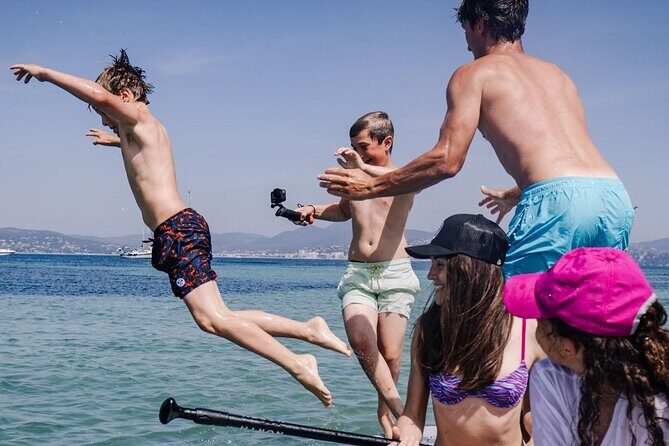 Private Giant Stand Up Paddleboard Ride in Victoria - What is the Private Giant Stand Up Paddleboard Ride?