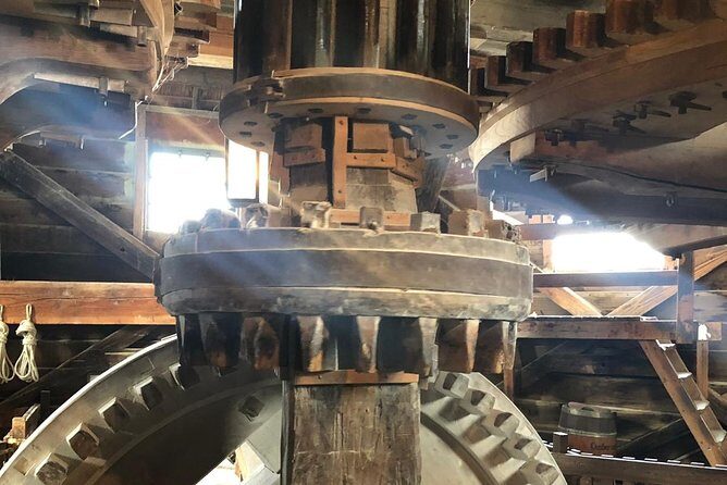 Private Giethoorn & Zaanse Schans Windmills Sightseeing Tour from Amsterdam - FAQ