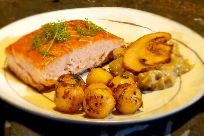 Private Glass Igloo Dinner on the Shore of Frozen Lake - FAQ