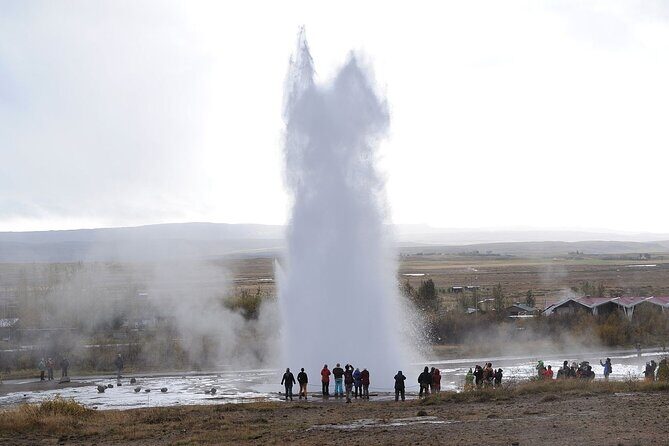 Private Golden Circle Tour in Iceland With 5+ Attractions - Transportation and Comfort
