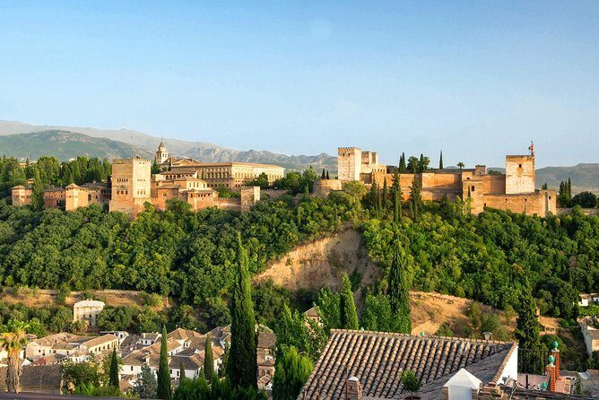 Private Granada Day Trip including Alhambra and Generalife from Seville - Discovering Granada’s Moorish Quarter: Albaicin