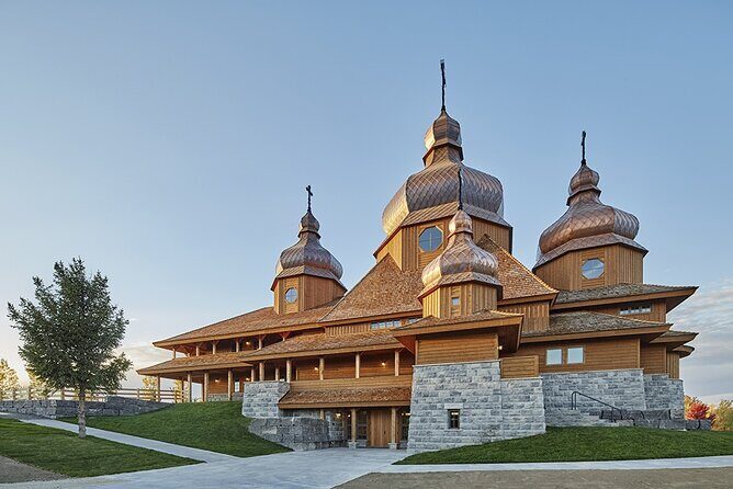 Private Greater Toronto DriveSpa Tour with Lunch - Key Points