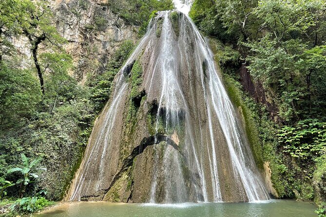 Private/Group Cola de Caballo Waterfall & Santiago (Premium SUV) - Transportation and Group Size