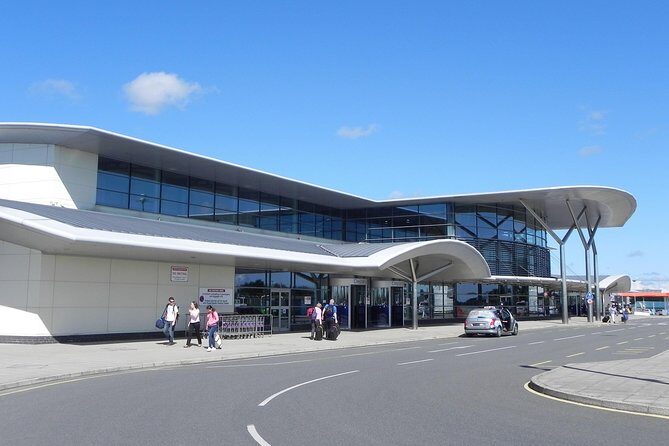 Private Guernsey Arrival Transfer - Airport to Hotel / Accommodation - Key Points