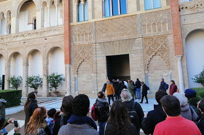 Private guide for the Alcazar & Cathedral with a Historian! - Who Should Book This Tour?