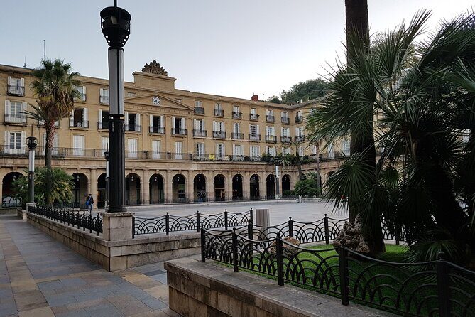 Private Guided Full-Day Walking Tour in Bilbao - A Closer Look at the Itinerary