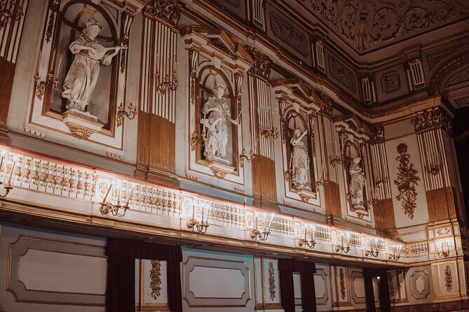 Private Guided Tour in Naples Royal Palace and Monumental Area - Who Would Love This Tour?