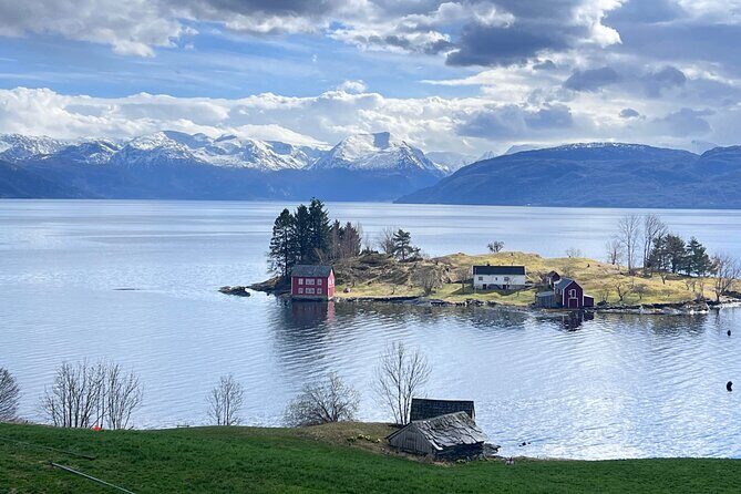 Private Guided Tour of Bergen and the Best of Norwegian Fjords - The Itinerary in Detail