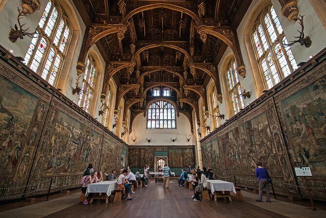Private Guided Tour of Hampton Court Palace - Who Should Consider This Tour?