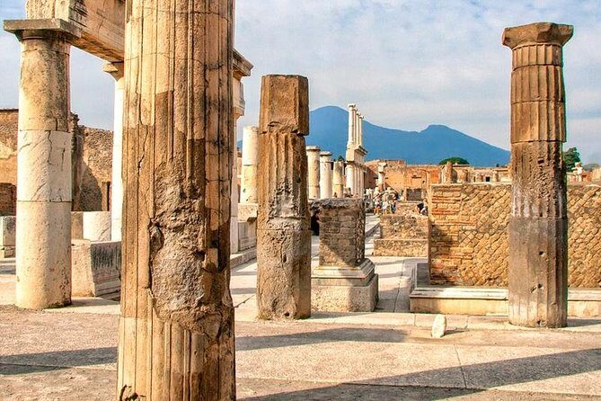 Private Guided Tour of Pompeii. Sunset Tour - What to Expect from the Pompeii Sunset Tour