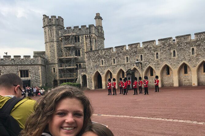 Private Guided Tour of Windsor Castle PLUS and History - Concluding with Kensington Palace