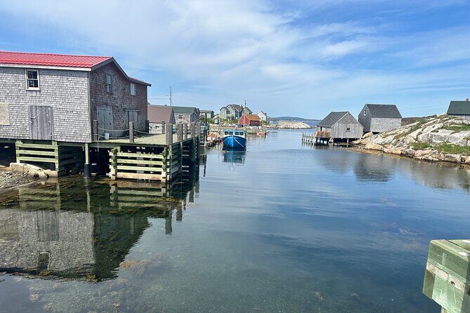 Private Guided Tour: Peggys Cove, Mahone Bay, Lunenburg & Ovens - FAQ  