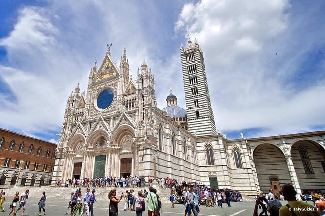 Private guided tour: Siena San Gimignano and Chianti - FAQs