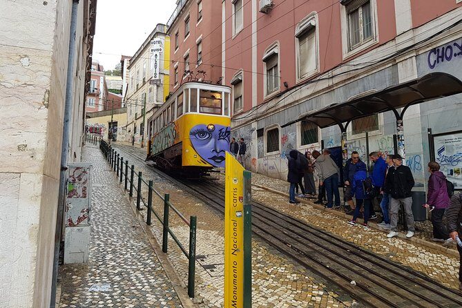 Private guided tour to 7 Colinas and Belém in an electric Tuk Tuk with 4.5 hours. - Exploring Lisbon in Style: An In-Depth Review of the Electric Tuk Tuk Tour