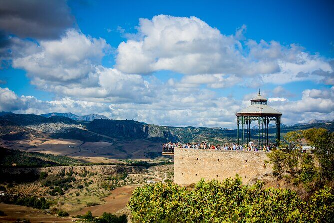 Private Guided Walking Tour in Ronda - Key Points  