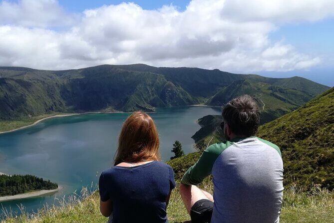 Private Half-Day 4x4 Tour to Lagoa Fogo - Key Points
