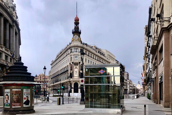 Private Half-Day Guided Tour of Madrid: 2H by private vehicle & 2H walking - A Deep Dive into the Tour Experience