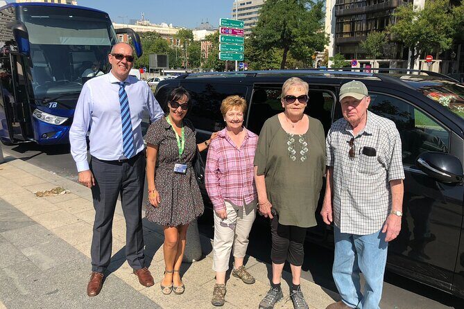 Private Half-Day Guided Tour of Madrid: 2H by private vehicle & 2H walking - FAQs