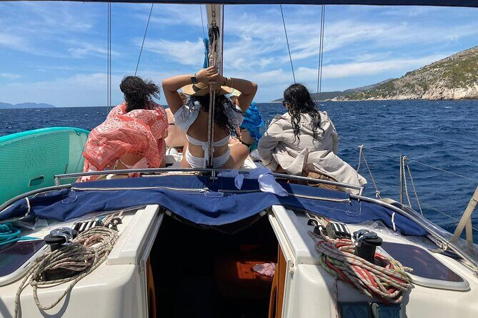 Private - Half Day Sailing from Hvar on a modern sail yacht (up to 8 travellers) - FAQ