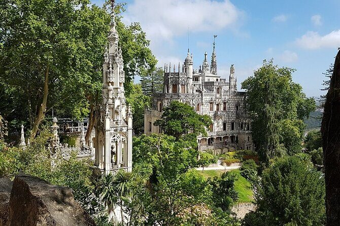 Private Half Day - The Majestic Pena Palace & Sintra - Challenges & Considerations