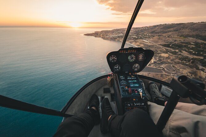 Private Helicopter Tour of Rancho Palos Verdes, Los Angeles, and Long Beach - Key Points