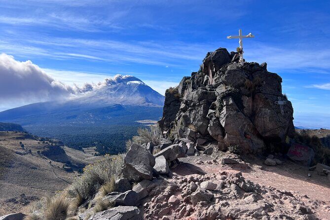 Private Hike next to volcano at 14800 ft. from Mexico city - Exploring the Private Volcano Hike Near Mexico City