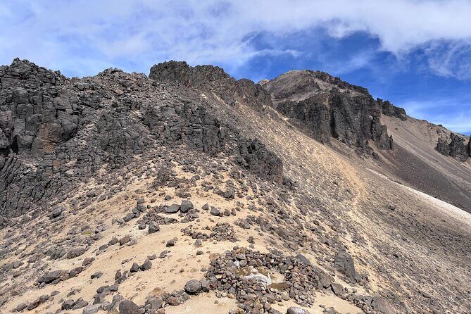 Private Hike next to volcano at 14800 ft. from Mexico city - Practical Details and Value