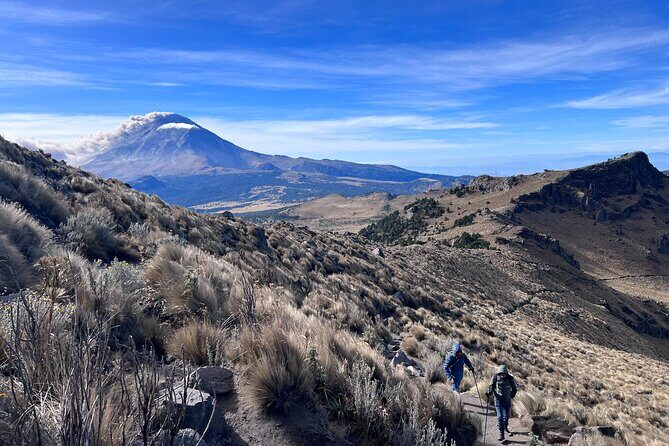 Private Hike next to volcano at 14800 ft. from Mexico city - Frequently Asked Questions