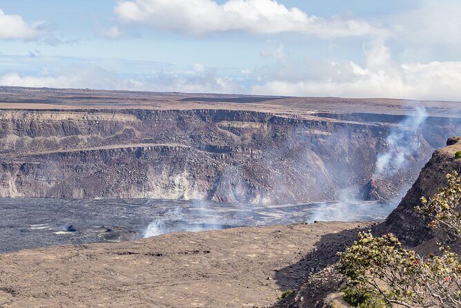 Private Hilo Shore Excursion - Volcanoes, Waterfalls, & Beaches - An In-Depth Look at the Itinerary