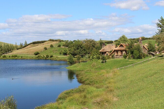 Private Hobbiton Tour from Auckland - An Honest Look at This Unique Day Trip