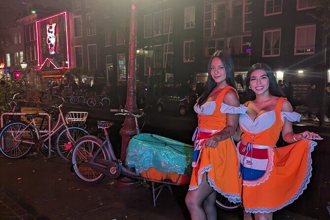 Private Hostess Bar Tour in Amsterdam Red Light District (3h) - The Value of This Tour