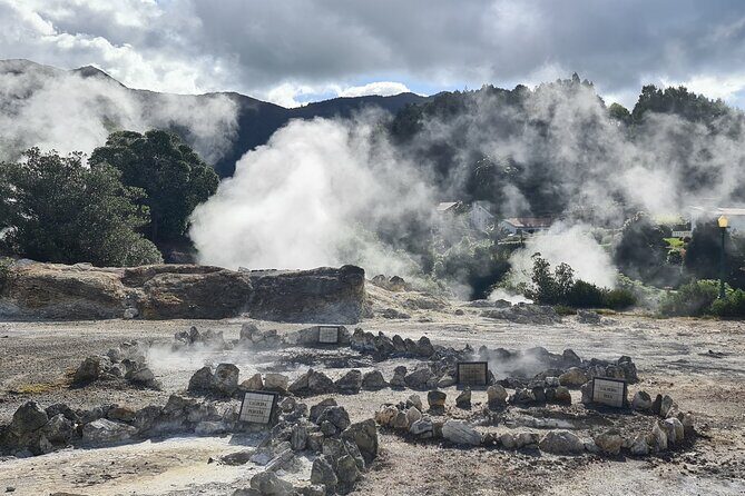 PRIVATE Hybrid 4X4 Tour - Full Day Furnas (Inc Hot Springs and 3 Course Lunch) - Exploring São Miguel with a Full-Day Private Tour