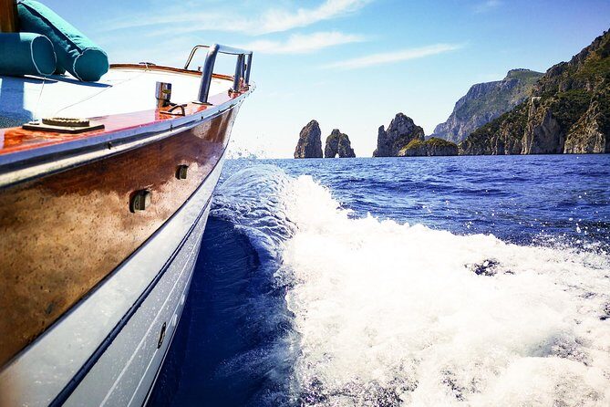 Private Island of Capri Boat Tour for Couples - The Itinerary: What You’ll See and Do