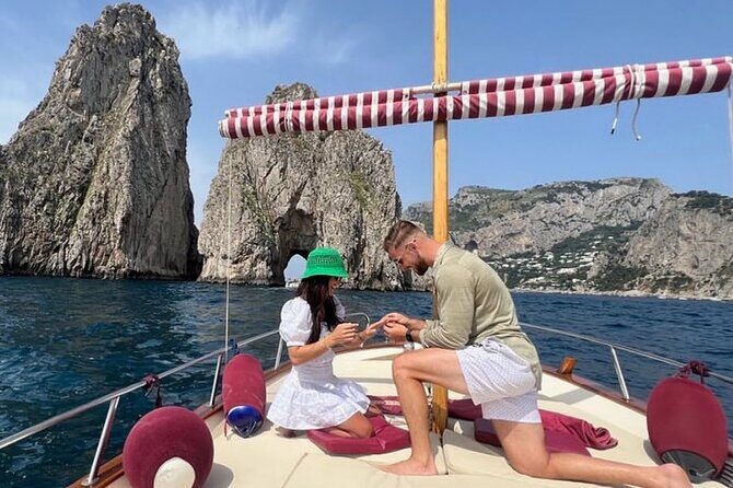 Private Island of Capri Boat Tour for Couples - FAQs